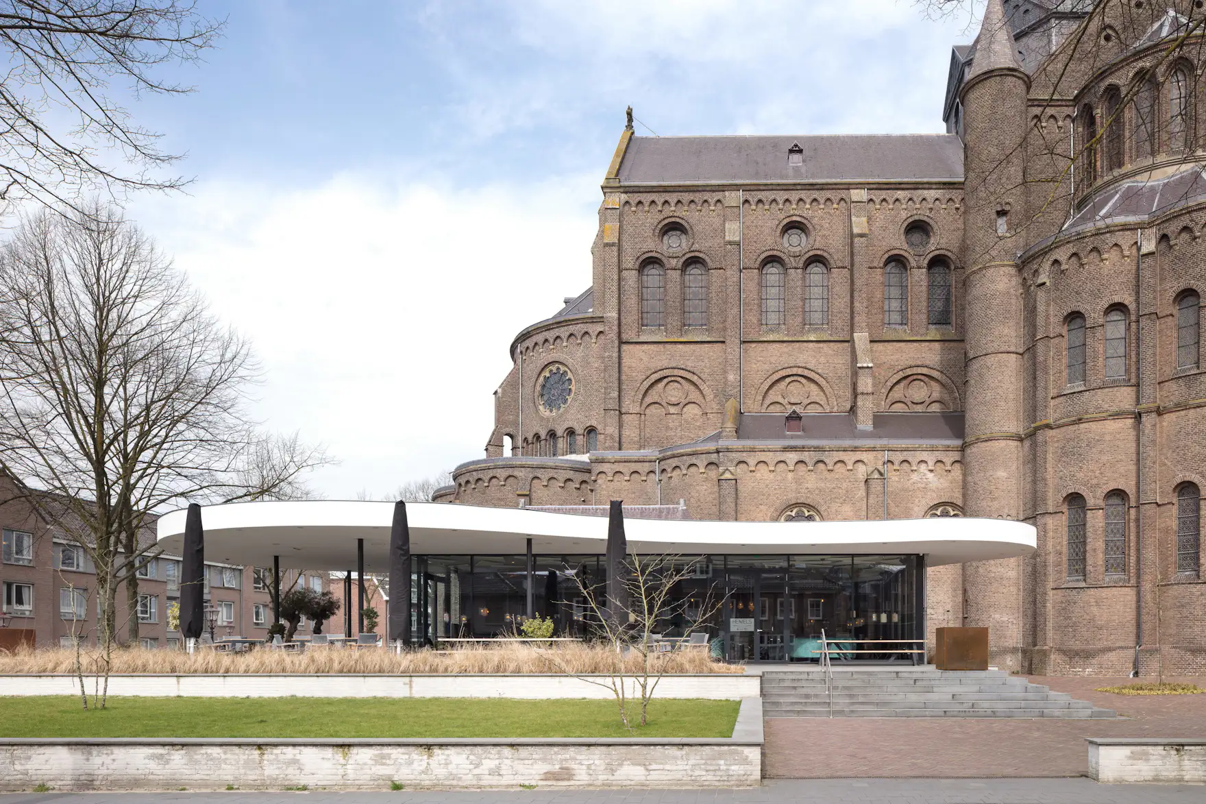 7 Awe-Inspiring Modern Libraries That Bend the Genre - Dwell