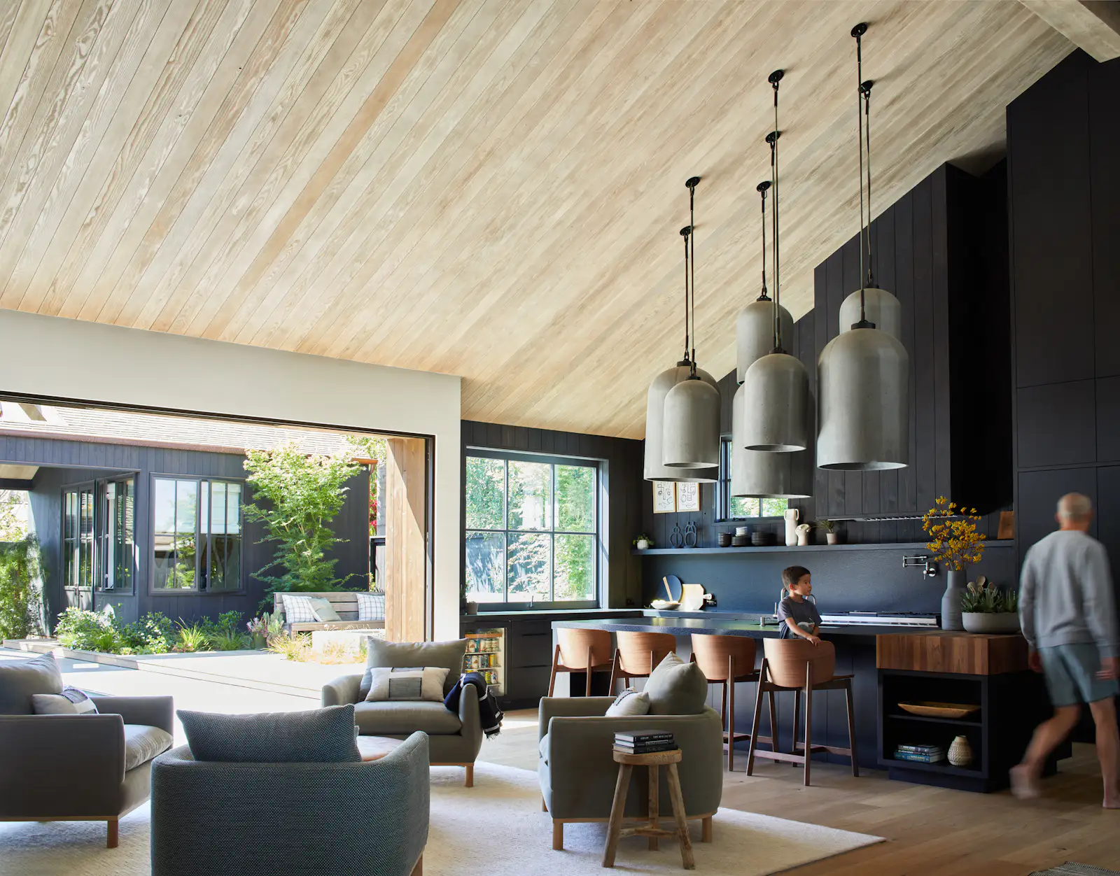 Newport Beach Residence by Eric Olsen Design and Raili Ca Design - Dwell