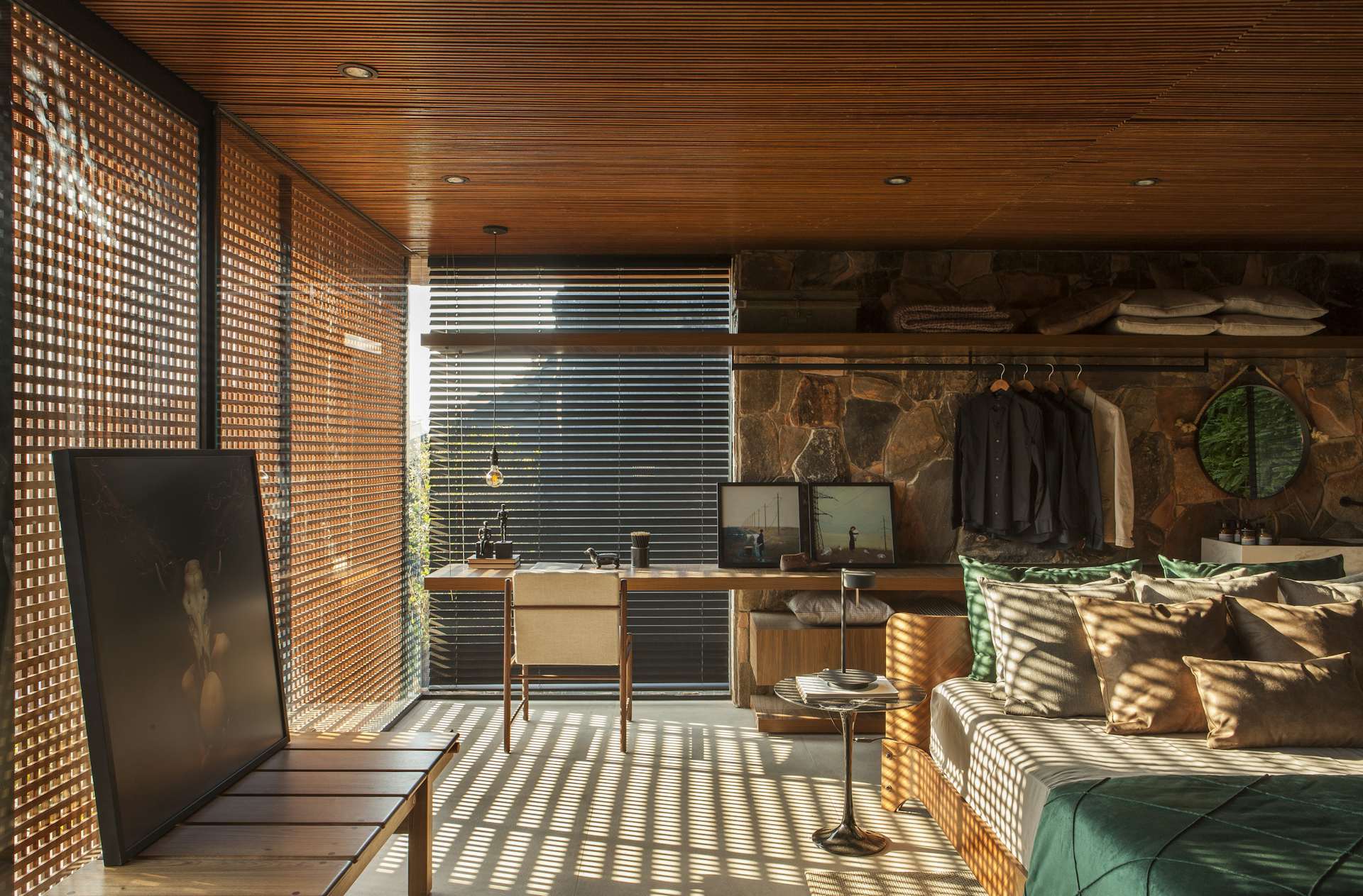 Photo 9 of 14 in An Incredible Brazilian Home That Celebrates Art ...