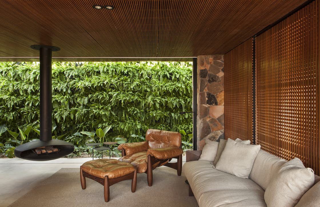 Photo 3 of 14 in An Incredible Brazilian Home That Celebrates Art ...