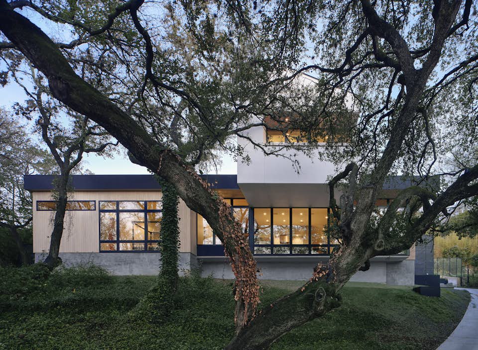 Photo 8 of 9 in This Austin Abode Channels Its Midcentury Predecessor ...
