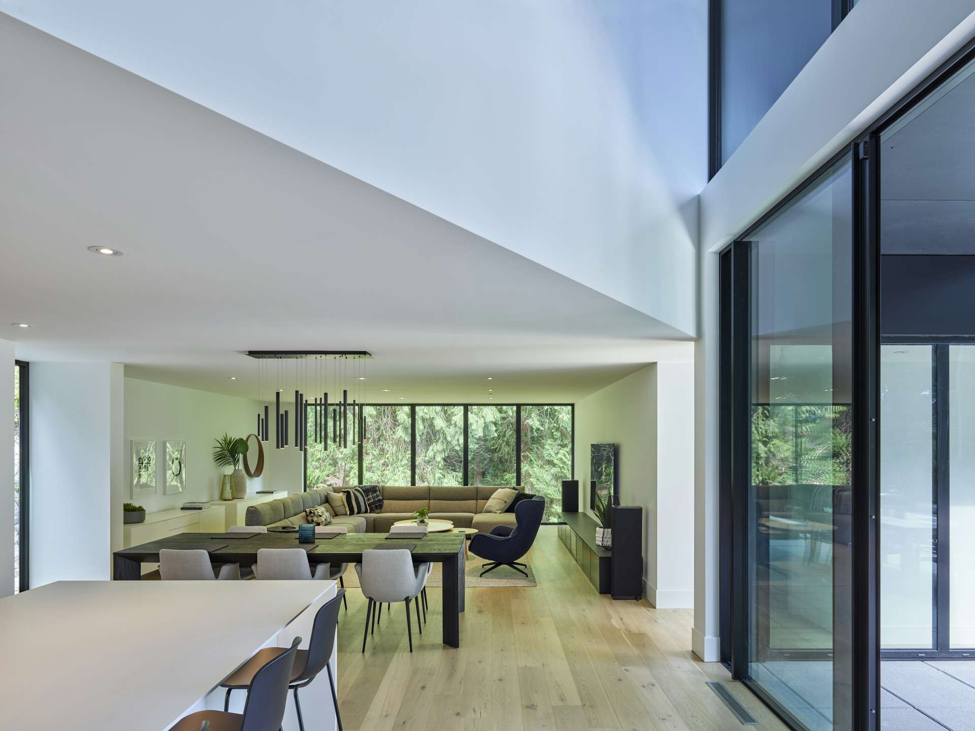 Photo 5 of 7 in This V-Shaped House’s Front Courtyard Opens Up to the ...