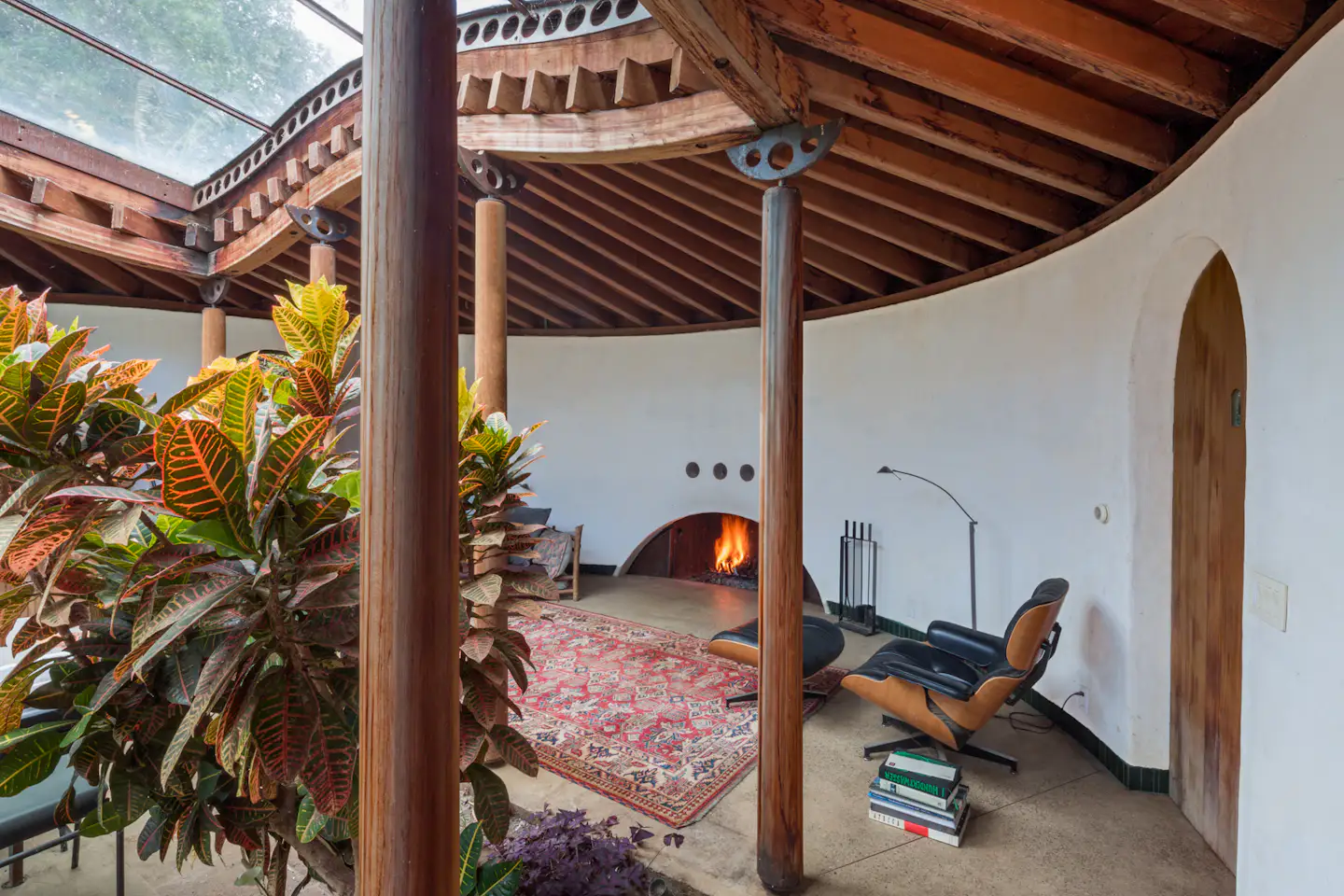 Architect Mickey Muennig’s Big Sur Home Lists for $7M - Dwell