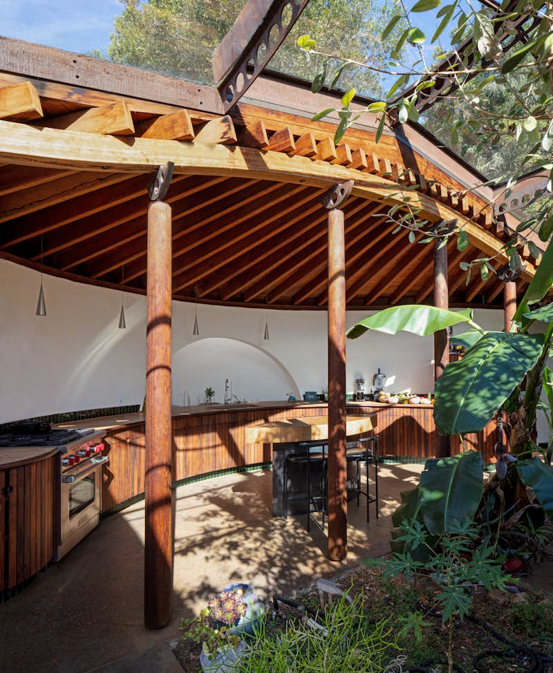 Architect Mickey Muennig’s Big Sur Home Lists for $7M - Dwell