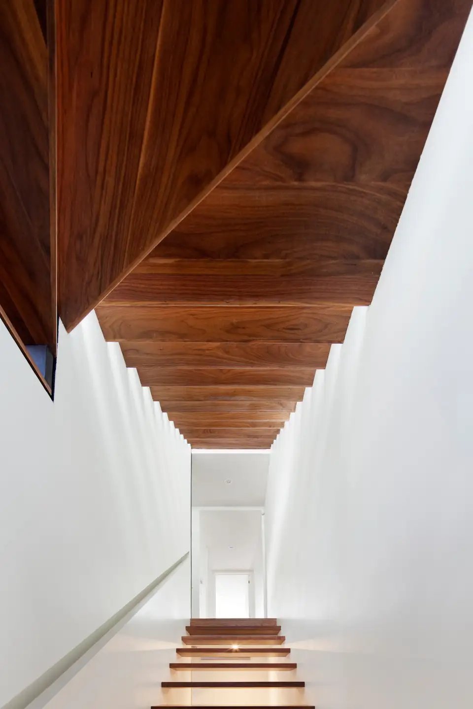 Contrast House (16 Photos) - Dwell