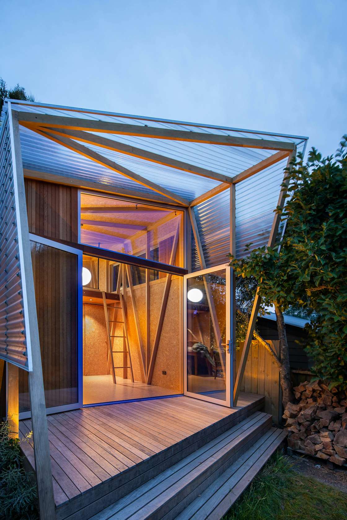 Photo 5 of 10 in A Snug Garden Studio Makes Room for a New Zealand ...