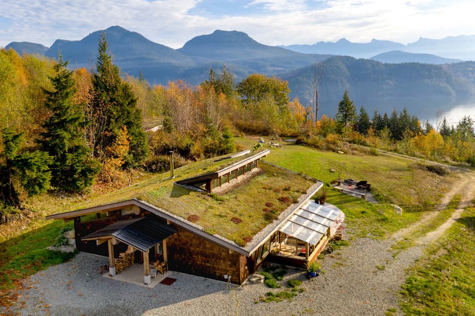 25 Green Roofs That Bring Spectacular Homes to New Levels - Dwell