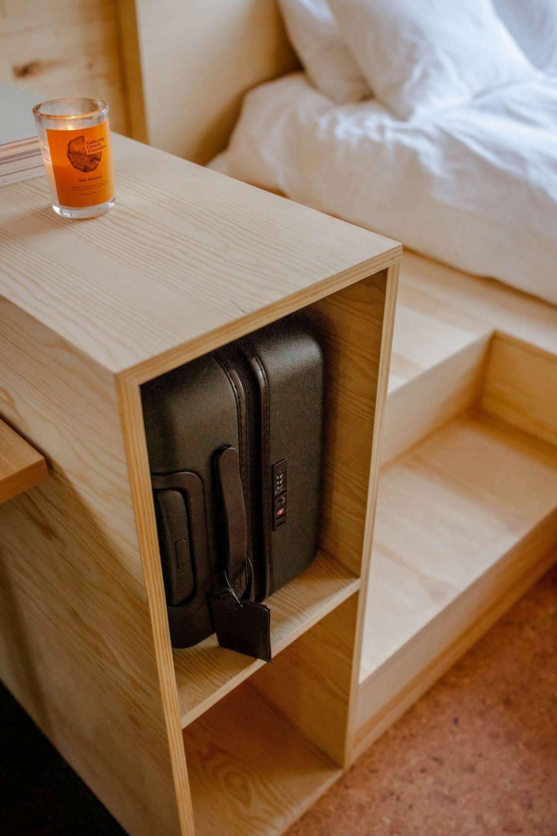 This $225-a-Night Tiny Cabin in Upstate NY Was Built Entirely for ...