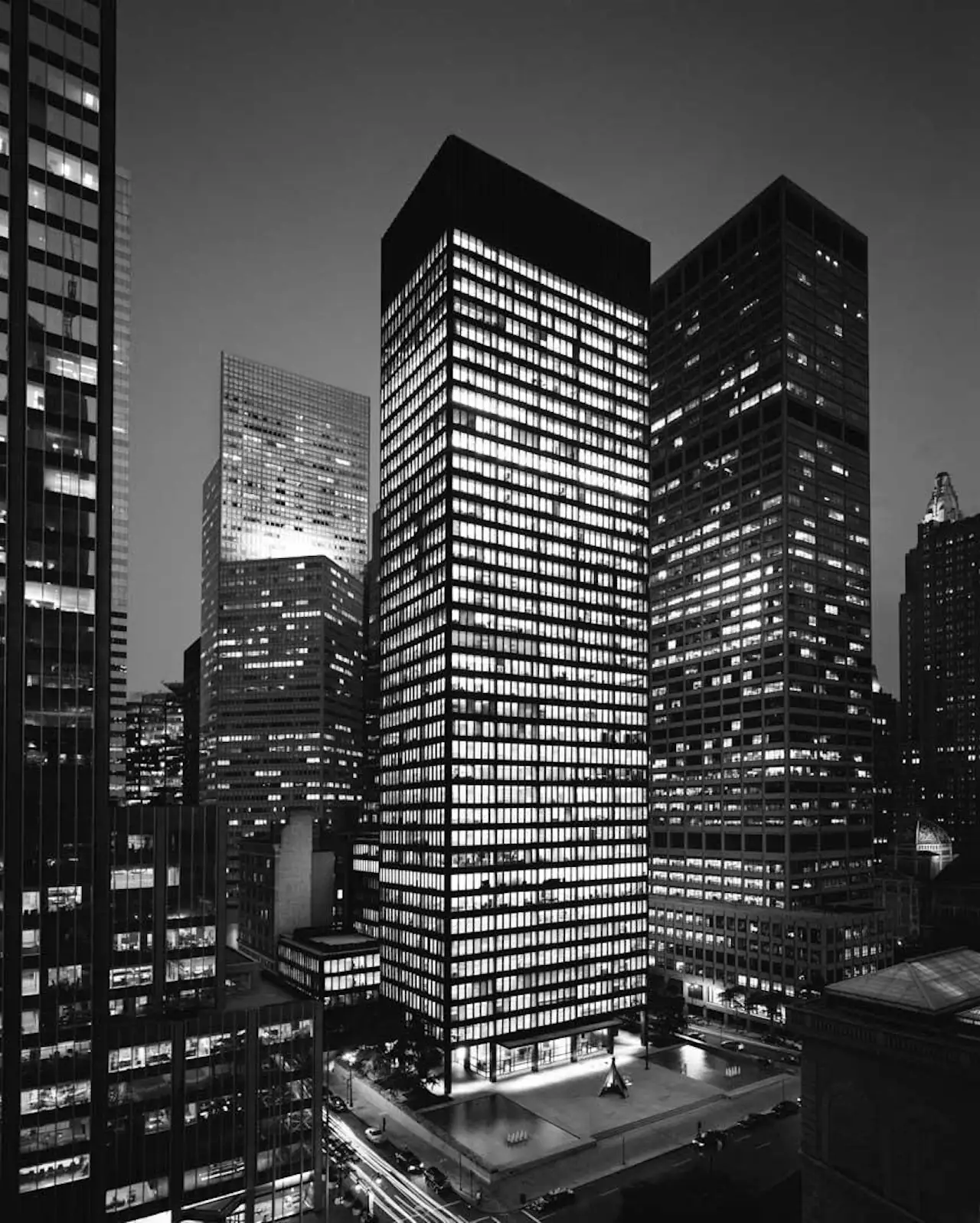 Less Is More: 10 Buildings by Ludwig Mies van der Rohe - Dwell
