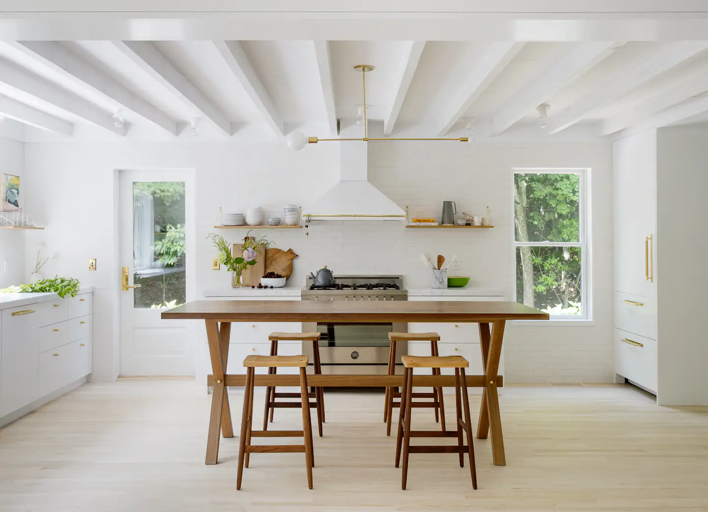 25 Epic Kitchen Renovations to Tack to Your Inspiration Board - Dwell