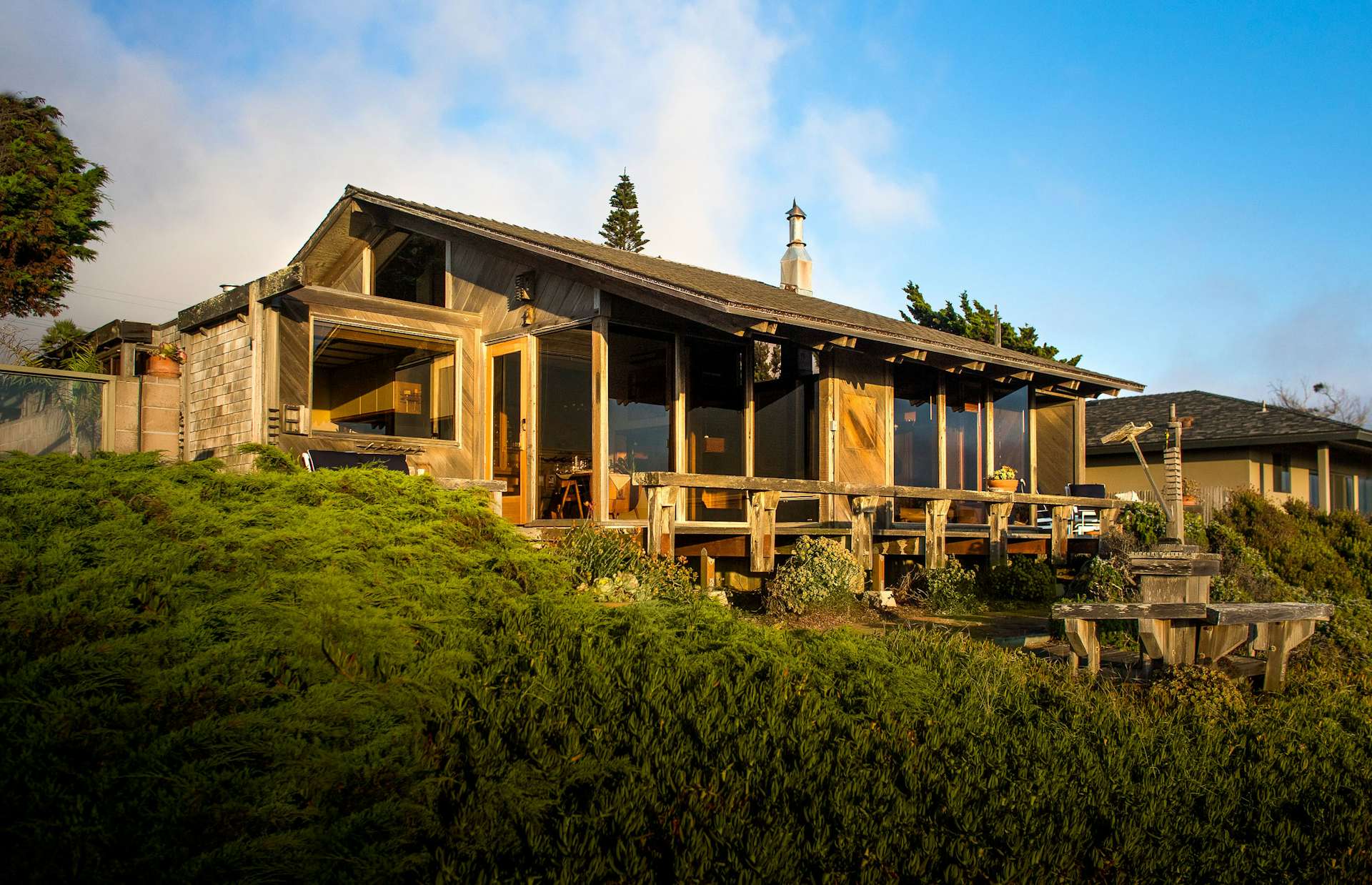 Photo 1 of 11 in A Contemporary Beach Retreat on California's Central ...