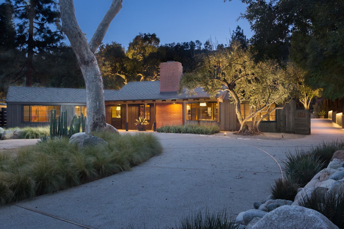 Photo 23 of 23 in A Private California Compound Hits the Market at $5M ...
