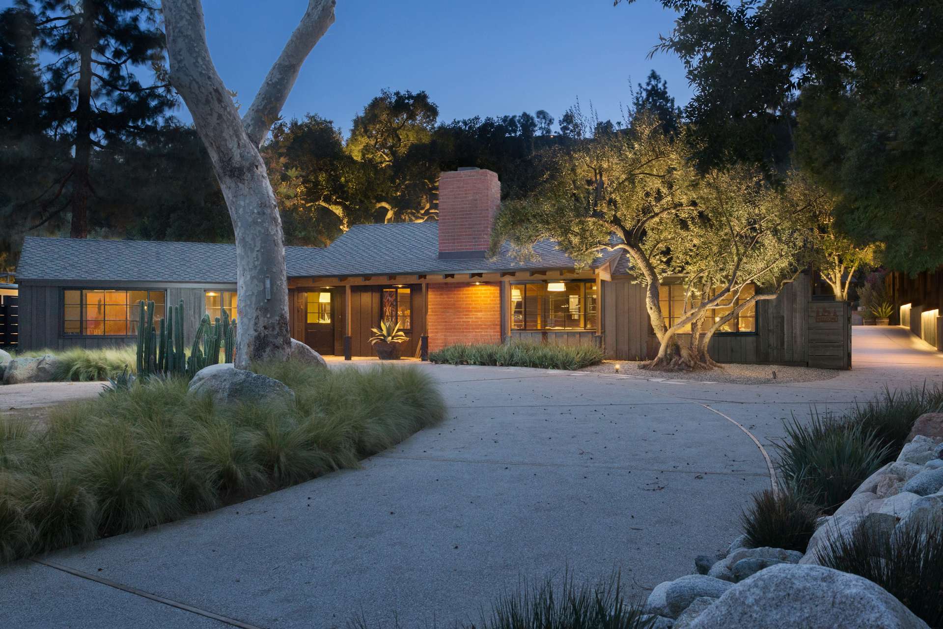 Photo 23 of 23 in A Private California Compound Hits the Market at $5M ...