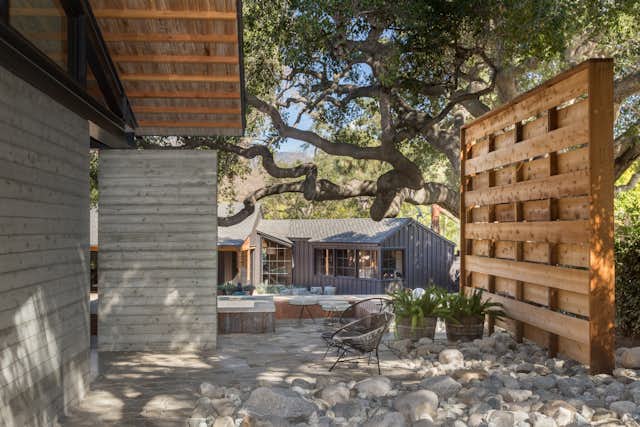 Photo 18 of 23 in A Private California Compound Hits the Market at $5M ...