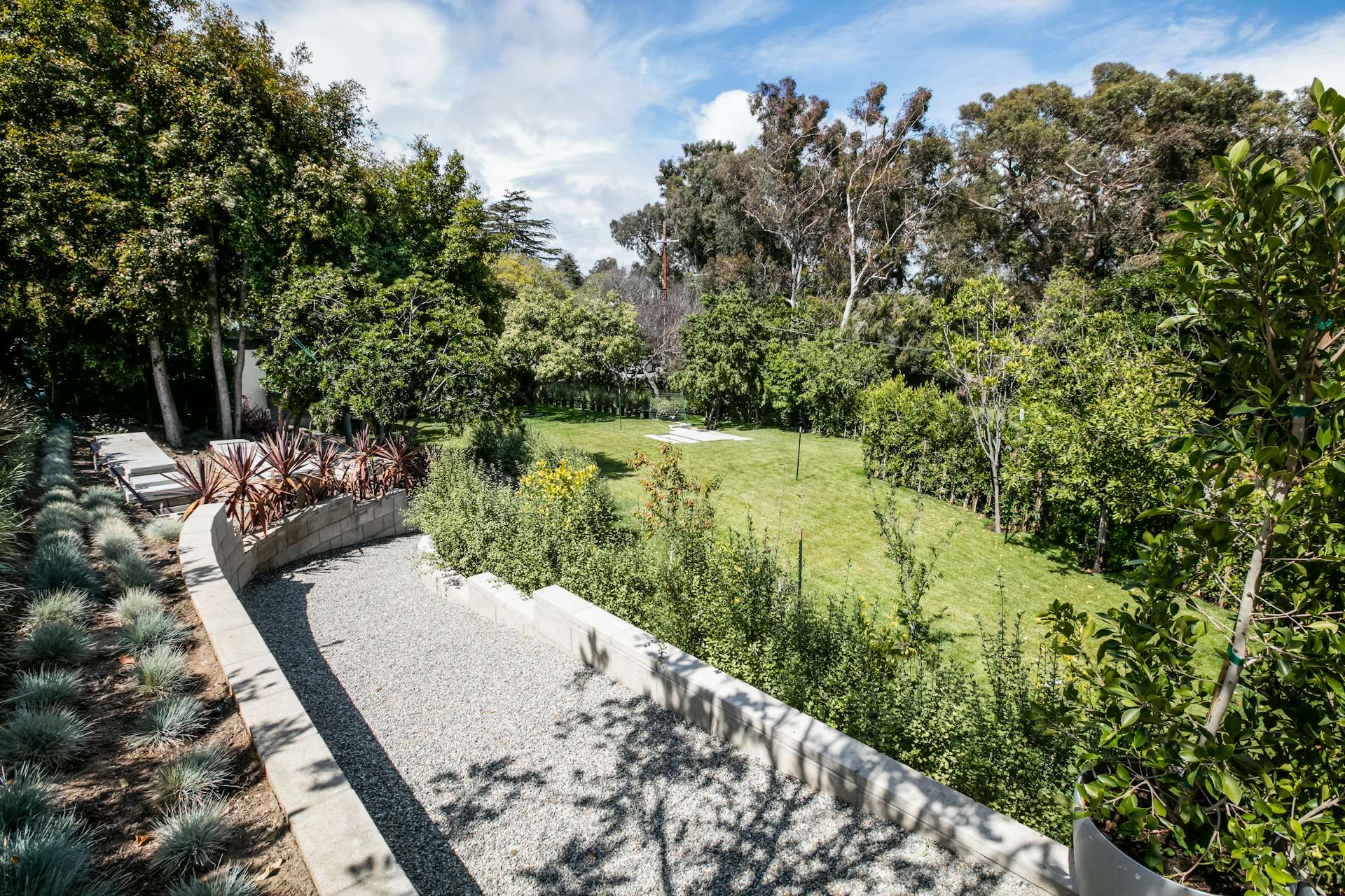 Photo 12 of 13 in Case Study House #18 in L.A. Hits the Market at $10M ...