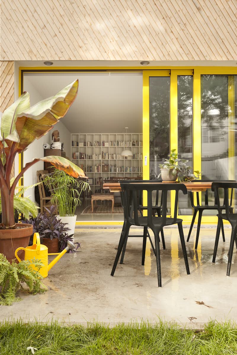 Before & After: A Century-Old Row House in Montreal Gets a Glorious ...