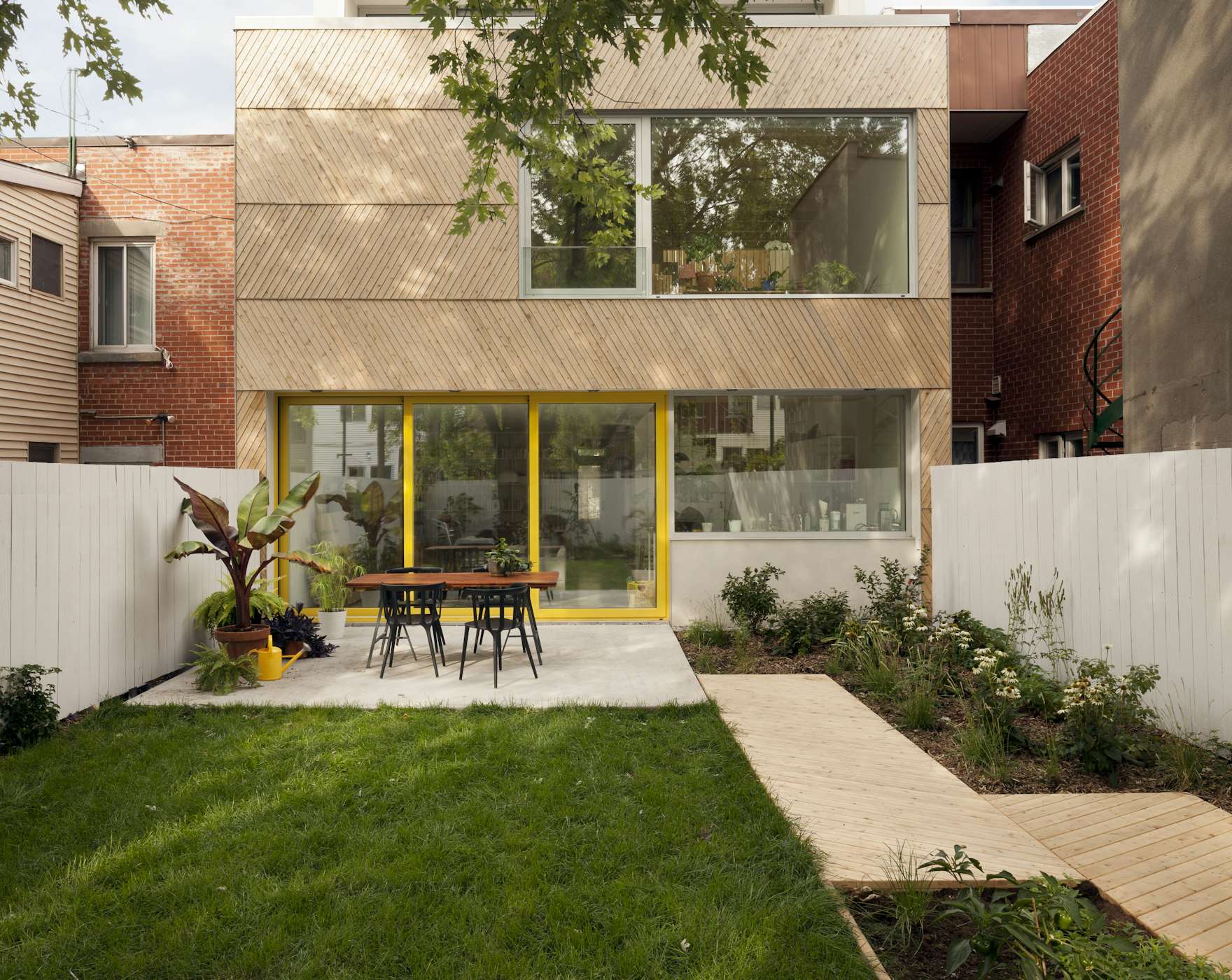 Photo 3 of 21 in Before & After: A Century-Old Row House in Montreal ...