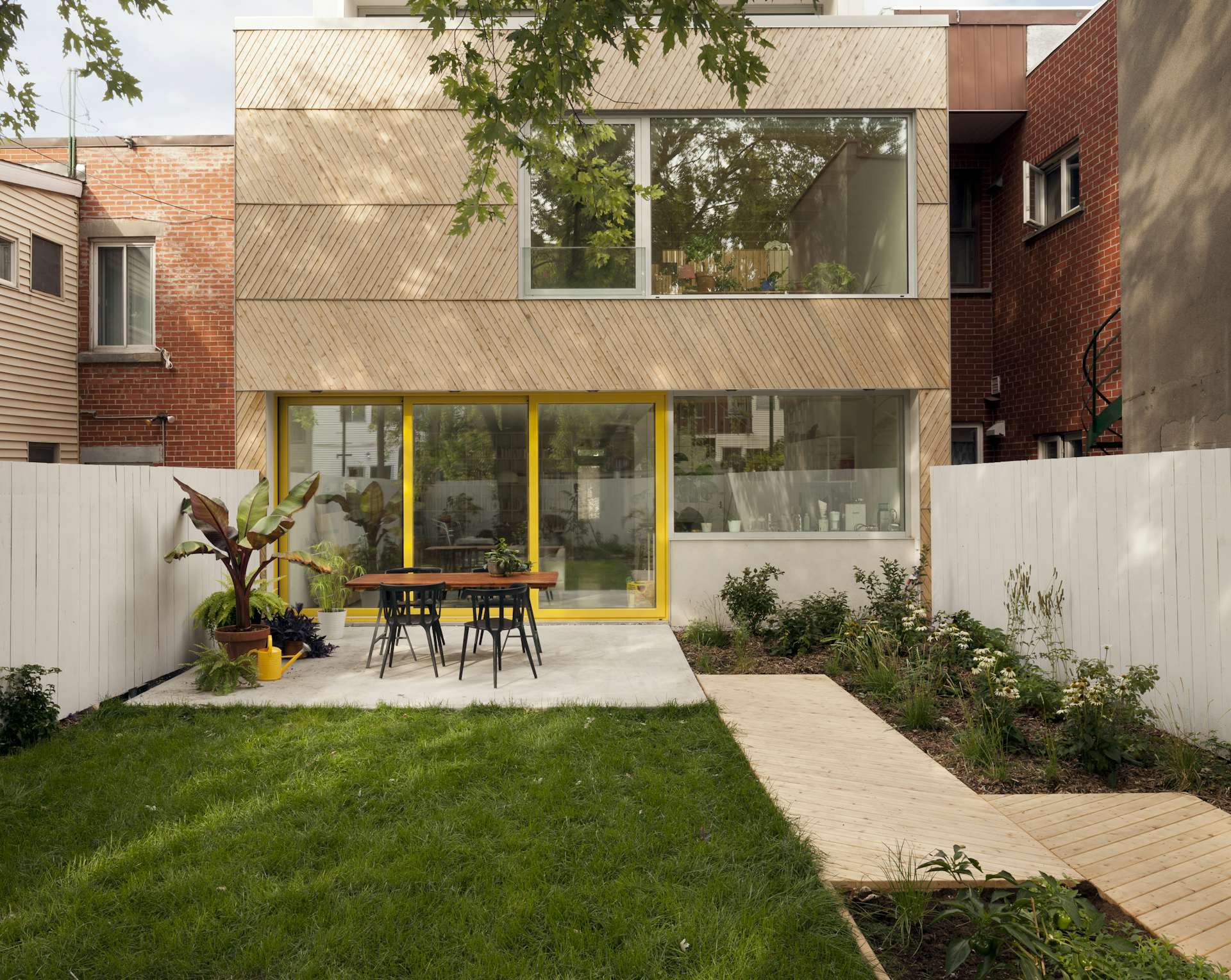 Photo 3 of 21 in Before & After: A Century-Old Row House in Montreal ...