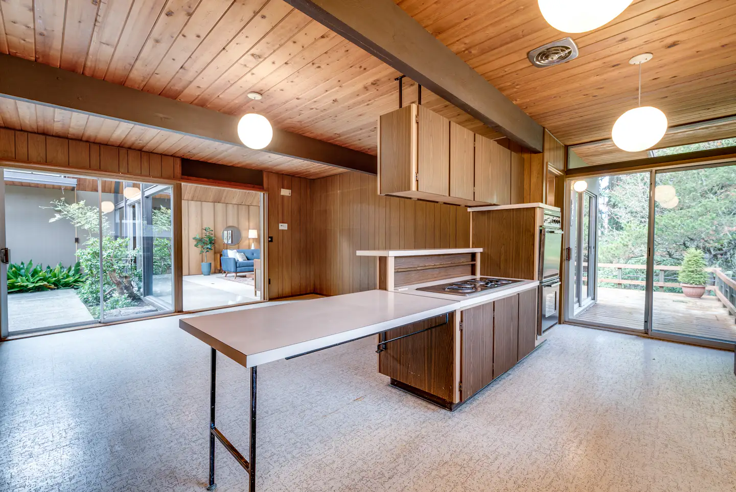 A Midcentury Rummer Home Near Portland Hits the Market for $699K - Dwell