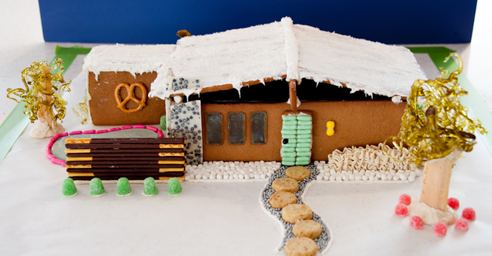 14 Architectural Gingerbread Houses That Are Definitely Not Cookie ...