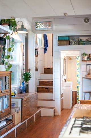 Photo 9 of 11 in Be Inspired by This Tiny House Designed and Built by a ...
