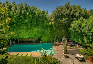 Muhammad Ali’s Hancock Park Mansion Hits the Market For $17M - Dwell