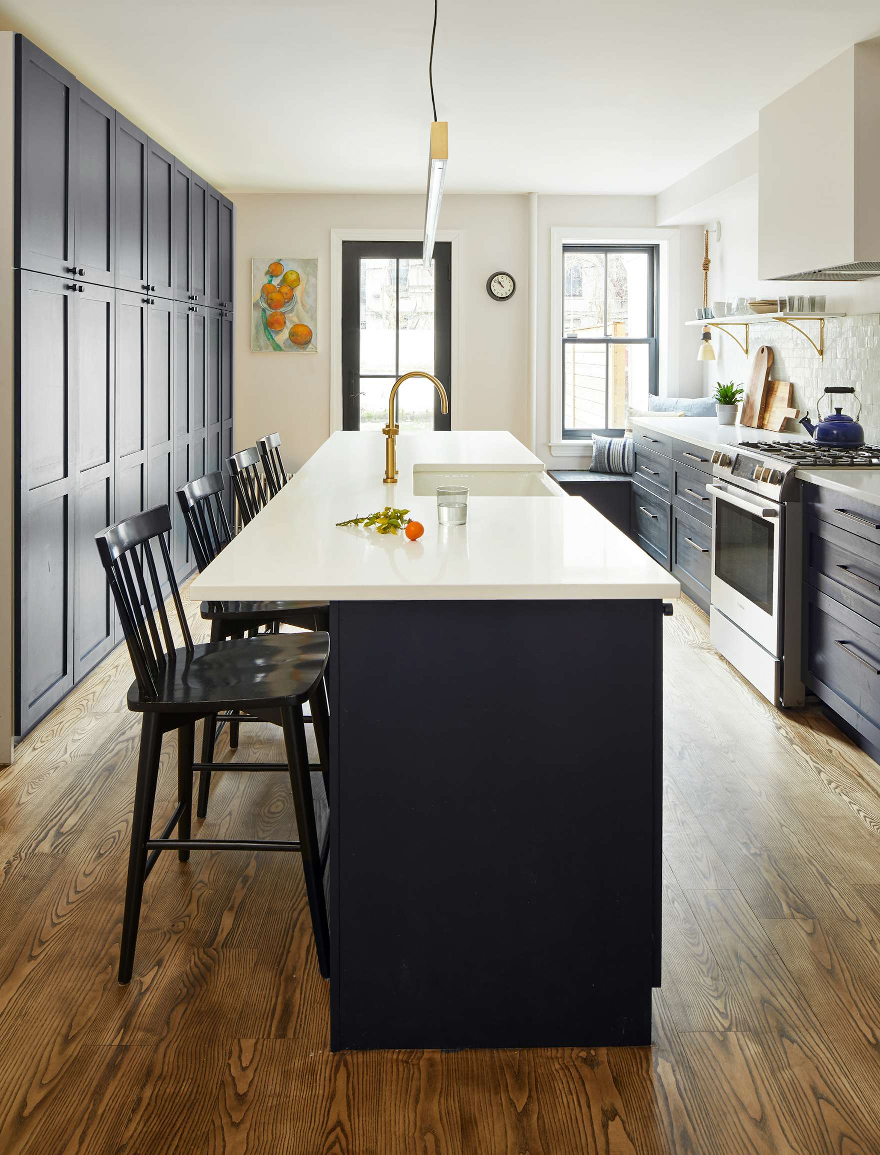 16 “Before & After” Kitchen Remodels That Really Cook - Dwell