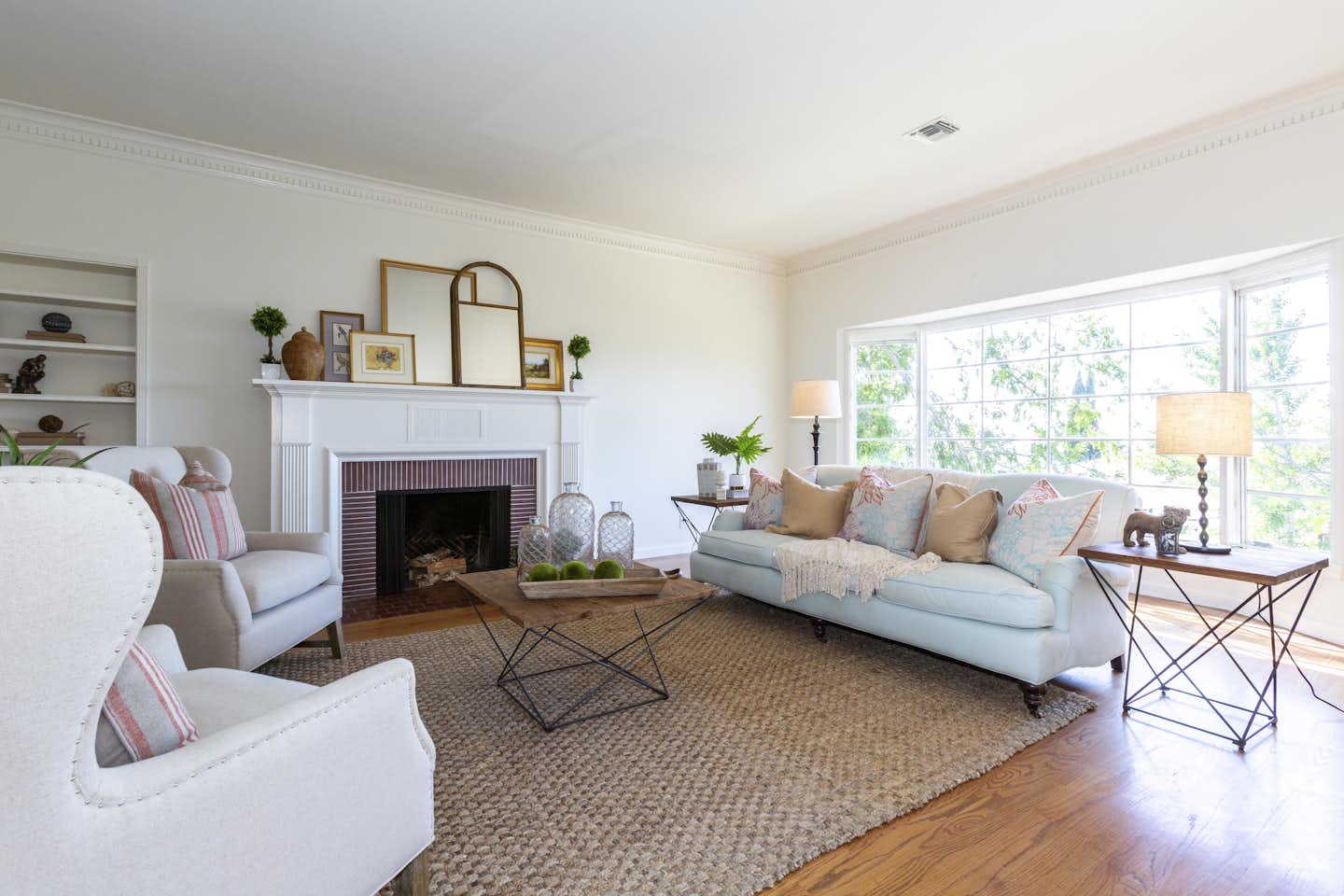 Joseph Gordon-Levitt's Vintage 1940s Ranch House Lists For $3.85M - Dwell