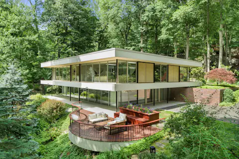 Photo 38 of 51 in 50 Jaw-Dropping Glass Houses That Shatter ...