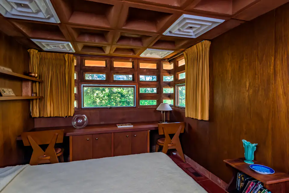 Photo 21 of 21 in Frank Lloyd Wright’s Pappas House in St. Louis Is ...