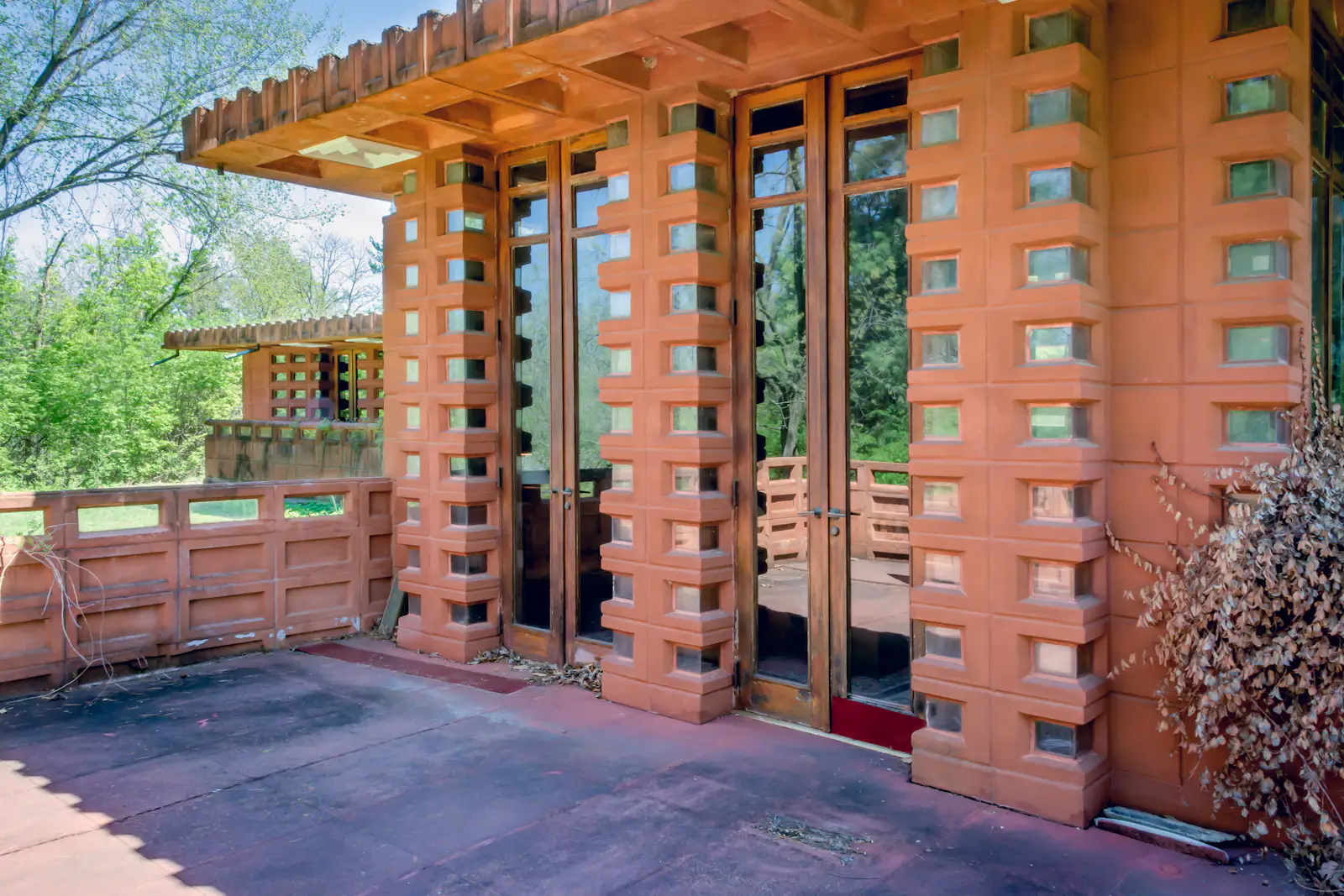 Theodore A. Pappas House by Frank Lloyd Wright - Dwell