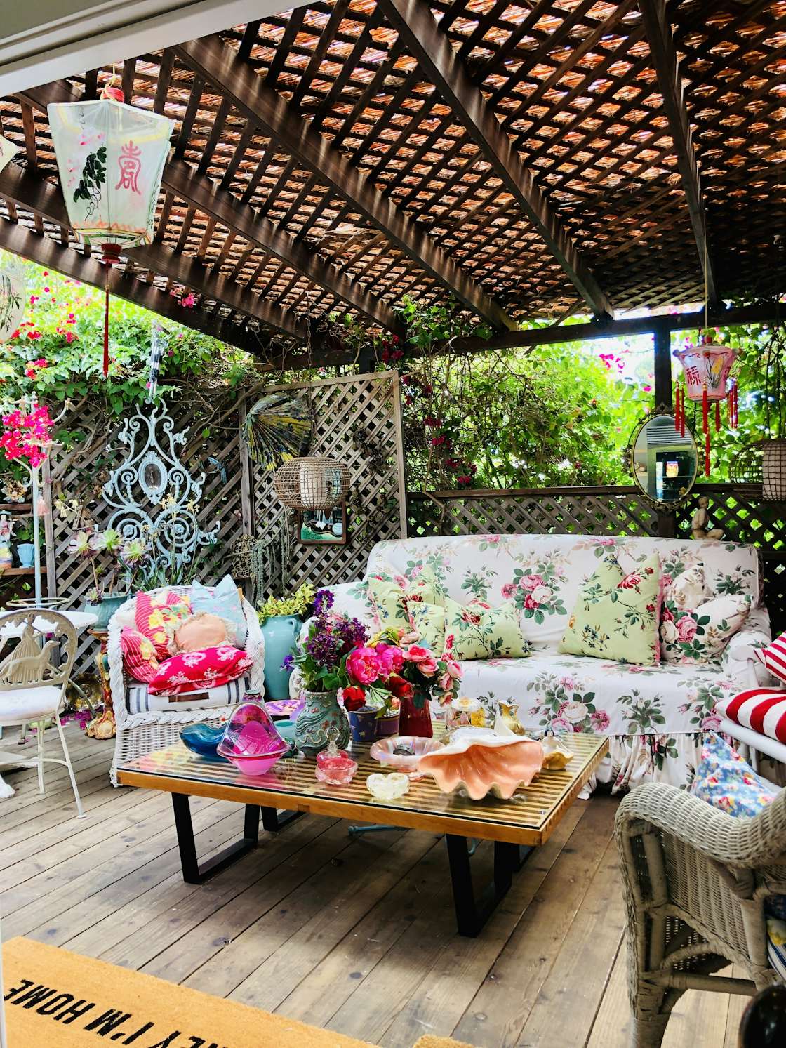 Photo 7 of 9 in Fashion Icon Betsey Johnson Lists Her Hot Pink Mobile ...