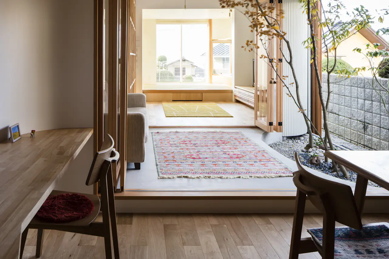 This Minimalist Japanese Home Pivots Around an Indoor Garden - Dwell