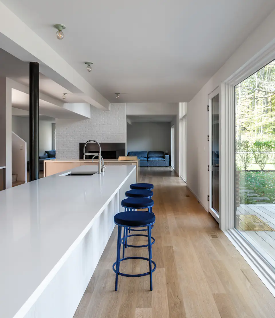 A Disjointed Midcentury Home in New York Gets a Cohesive Retrofit - Dwell