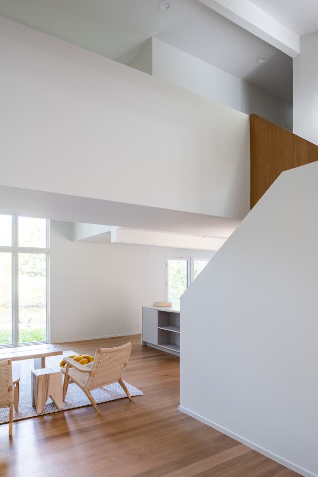 A Disjointed Midcentury Home in New York Gets a Cohesive Retrofit - Dwell