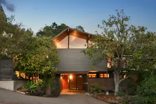 Photo 1 of 15 in A Spectacular Roger Lee Midcentury Hits the Market in ...
