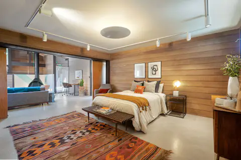 Photo 15 of 15 in A Spectacular Roger Lee Midcentury Hits the Market in ...