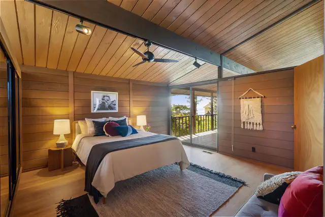 Photo 10 of 15 in A Spectacular Roger Lee Midcentury Hits the Market in ...