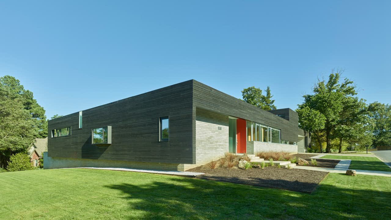 The Graphic House (22 Photos) - Dwell