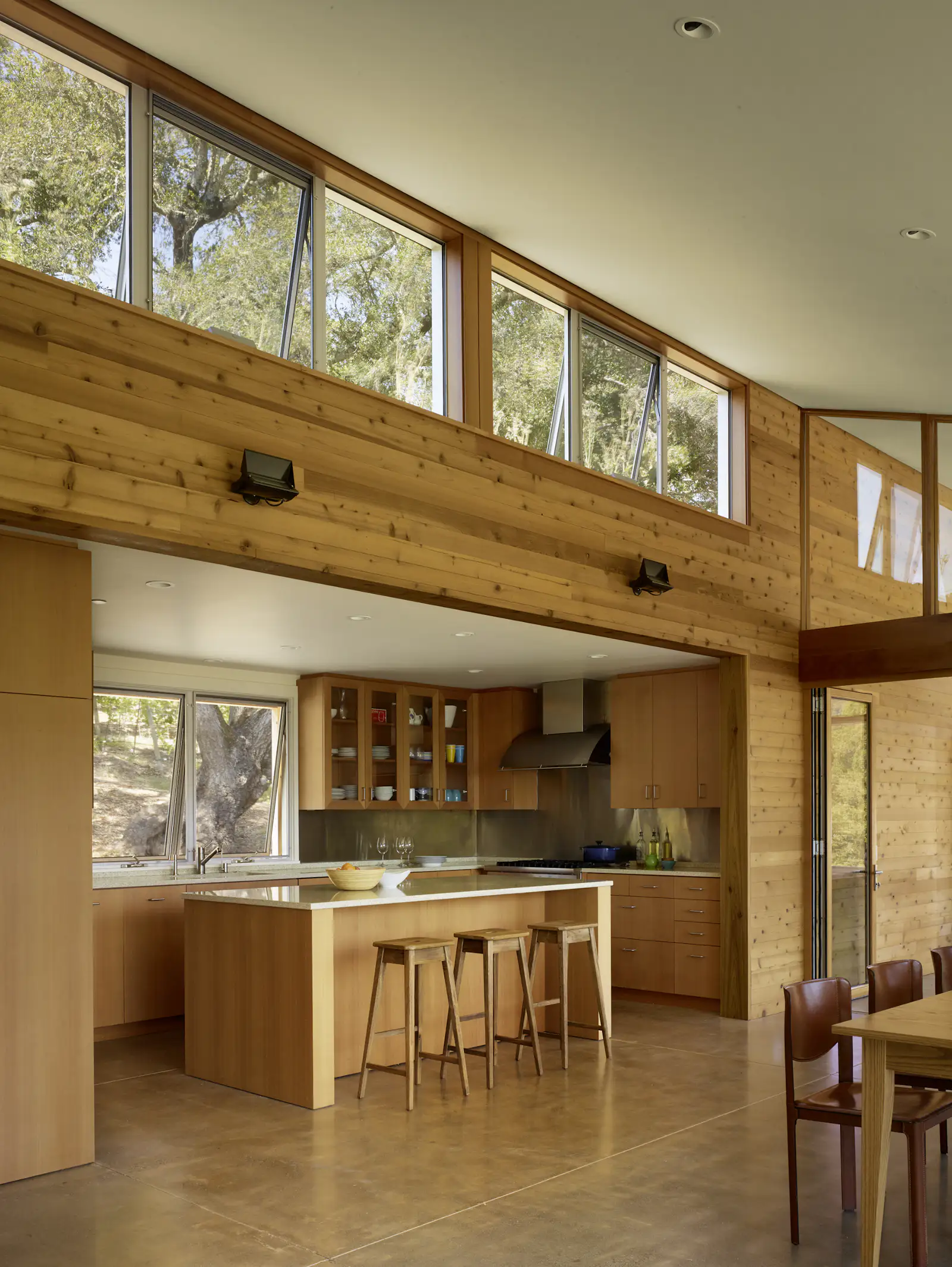 Top 5 Homes of the Week With Epic High Ceilings - Dwell
