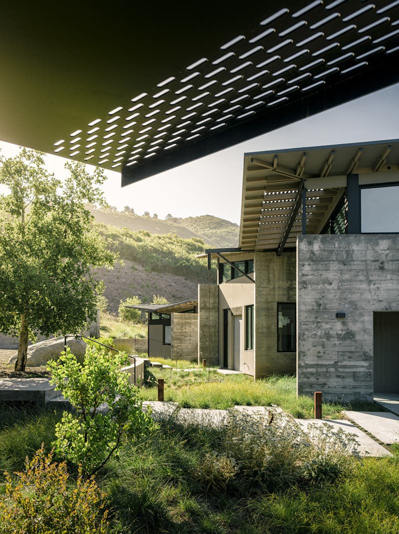 Butterfly House (11 Photos) - Dwell