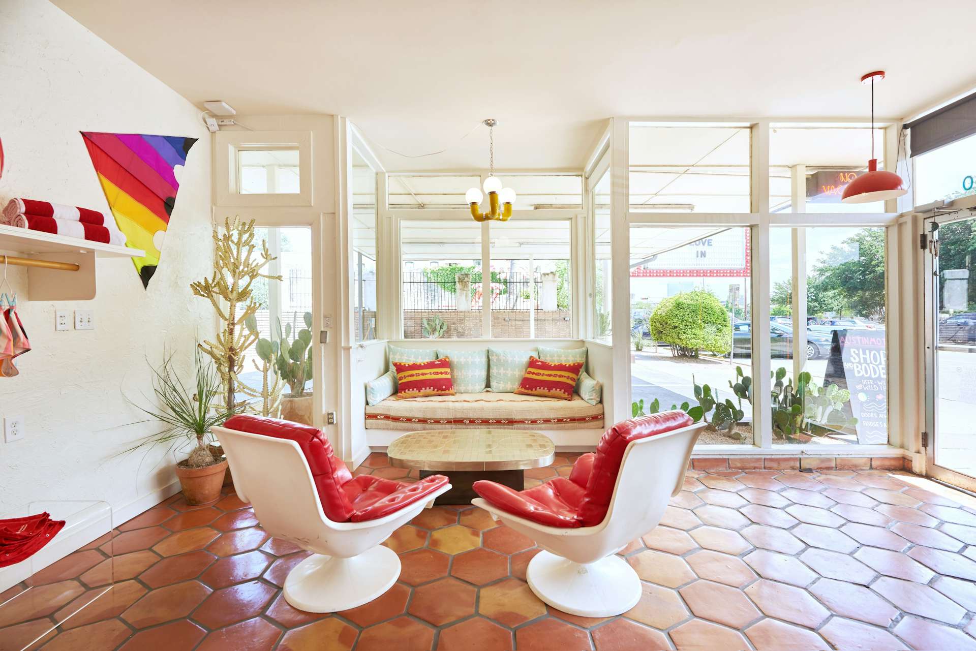 7 Midcentury Modern Paint Colors - Dwell