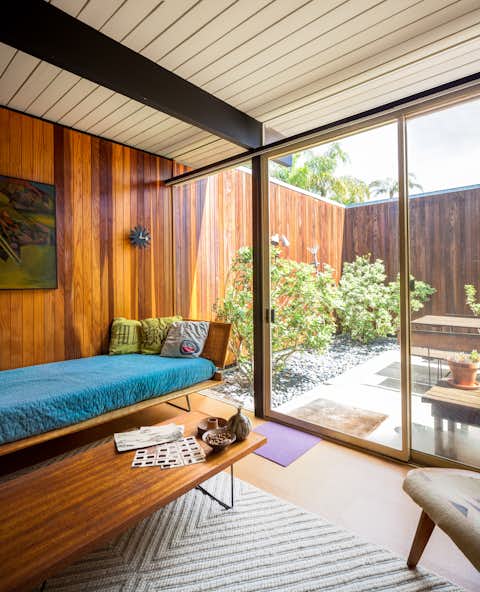 Photo 8 of 10 in A Stunningly Restored Midcentury by Case Study ...