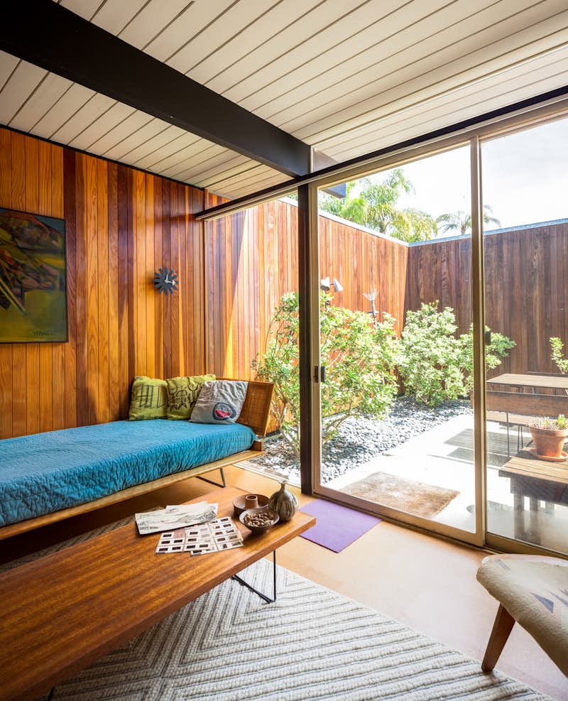Photo 8 of 10 in A Stunningly Restored Midcentury by Case Study ...