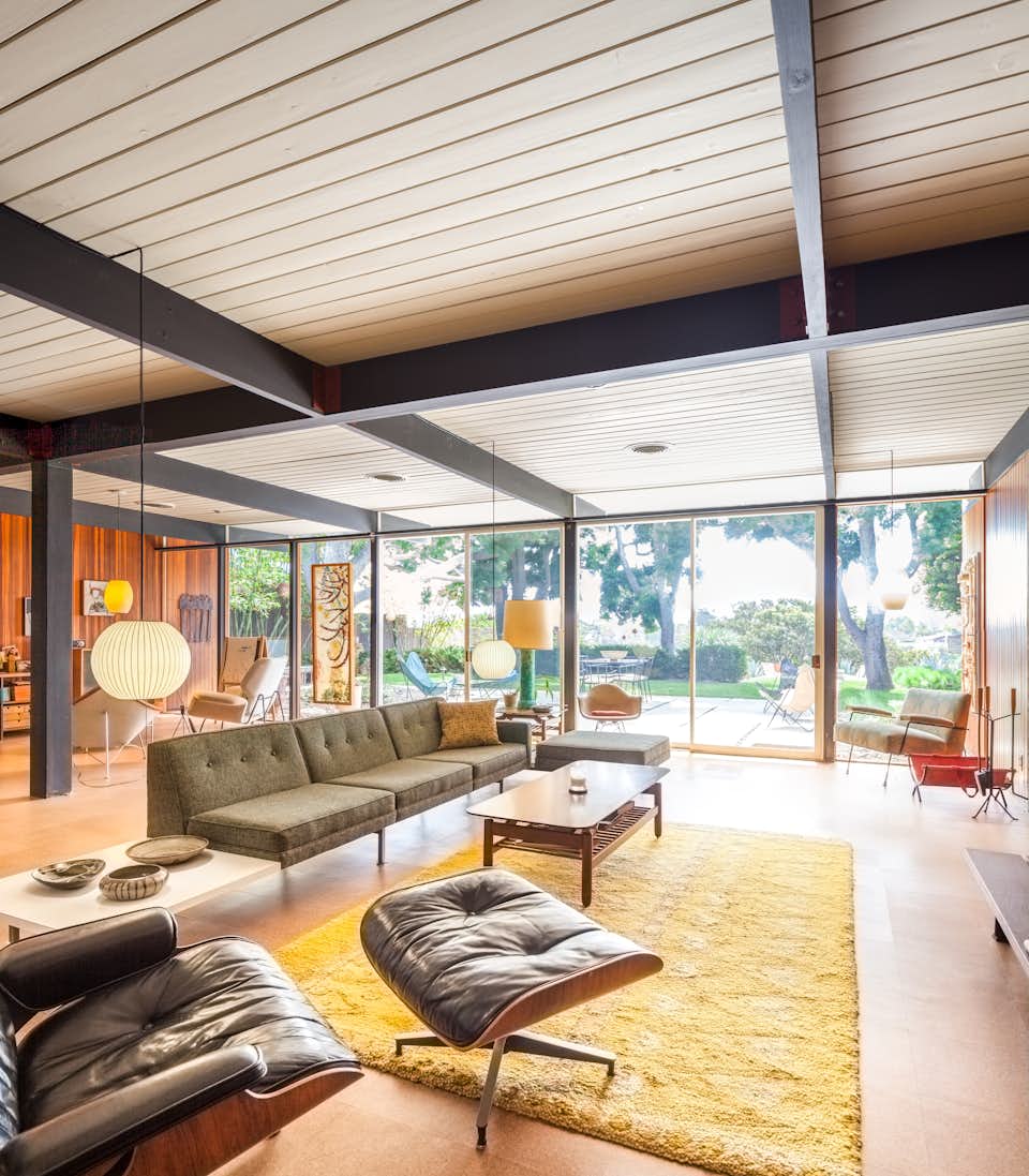 Photo 3 of 10 in A Stunningly Restored Midcentury by Case Study ...