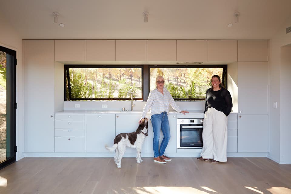 The Energy-Efficient Dwell House Embraces the Outdoors - Dwell