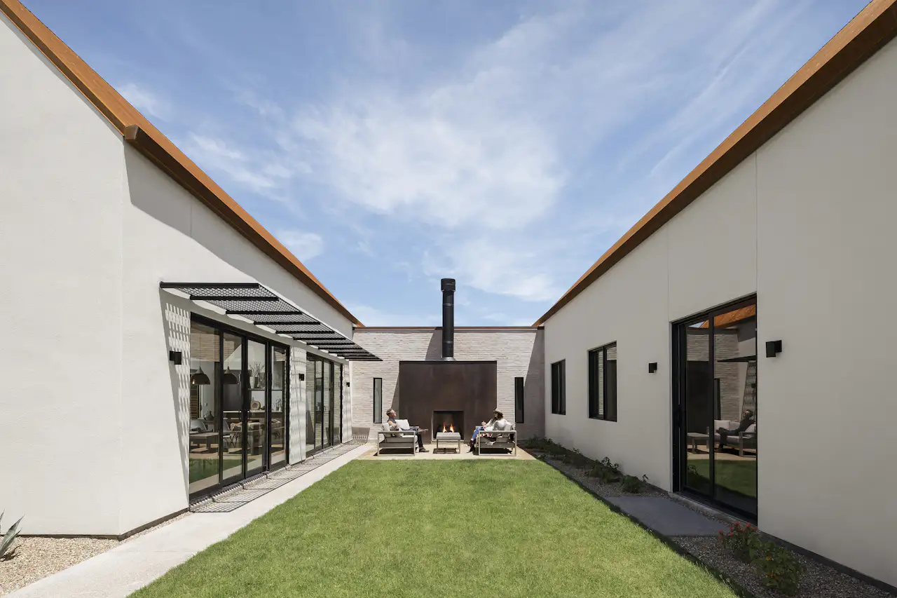 Canal House (18 Photos) - Dwell