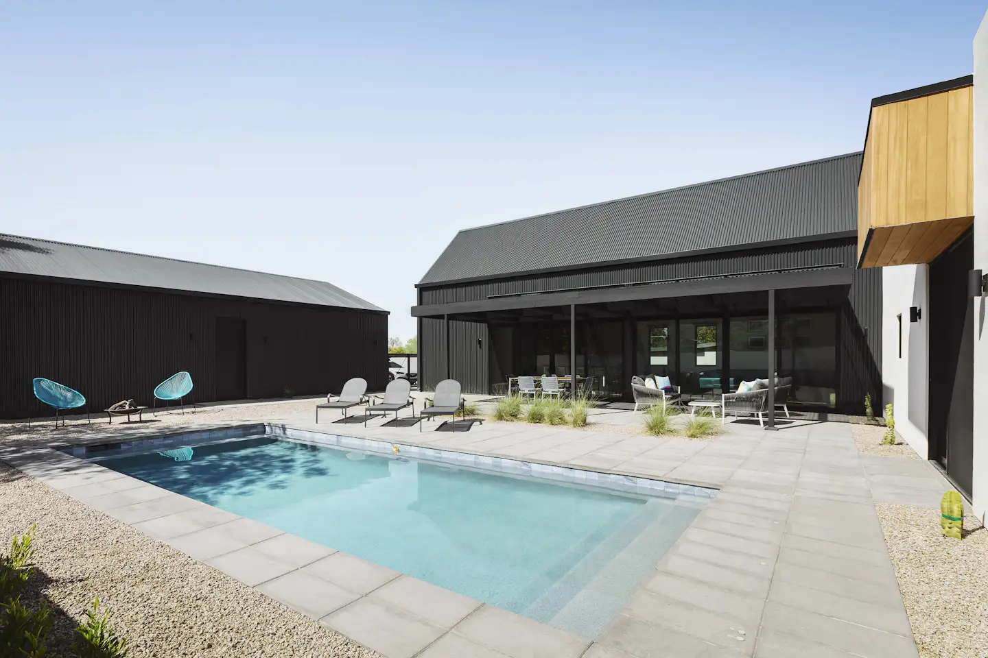 16 Modern Detached Garages That’ll Transform Your Outdoor Space - Dwell