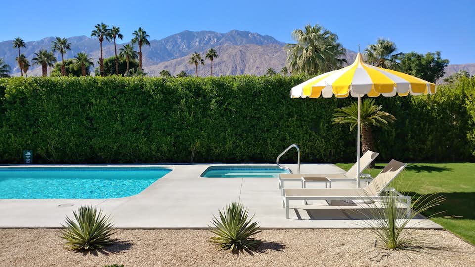 The 505 - Gorgeous Mid-Century Retreat (6 Photos) - Dwell