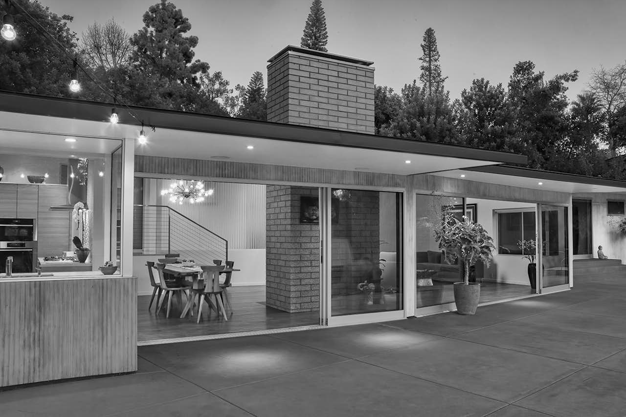 Photo 5 of 10 in Case Study House #10 by Dennis Hill, Content Creation ...